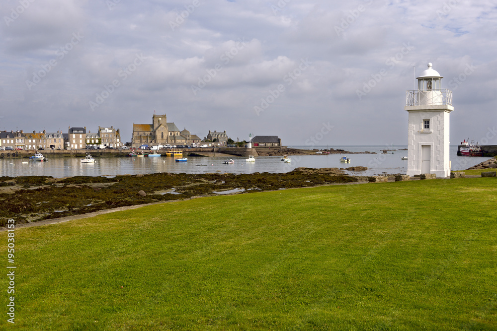 Lighthouse of Barfleur in France foto de Stock | Adobe Stock