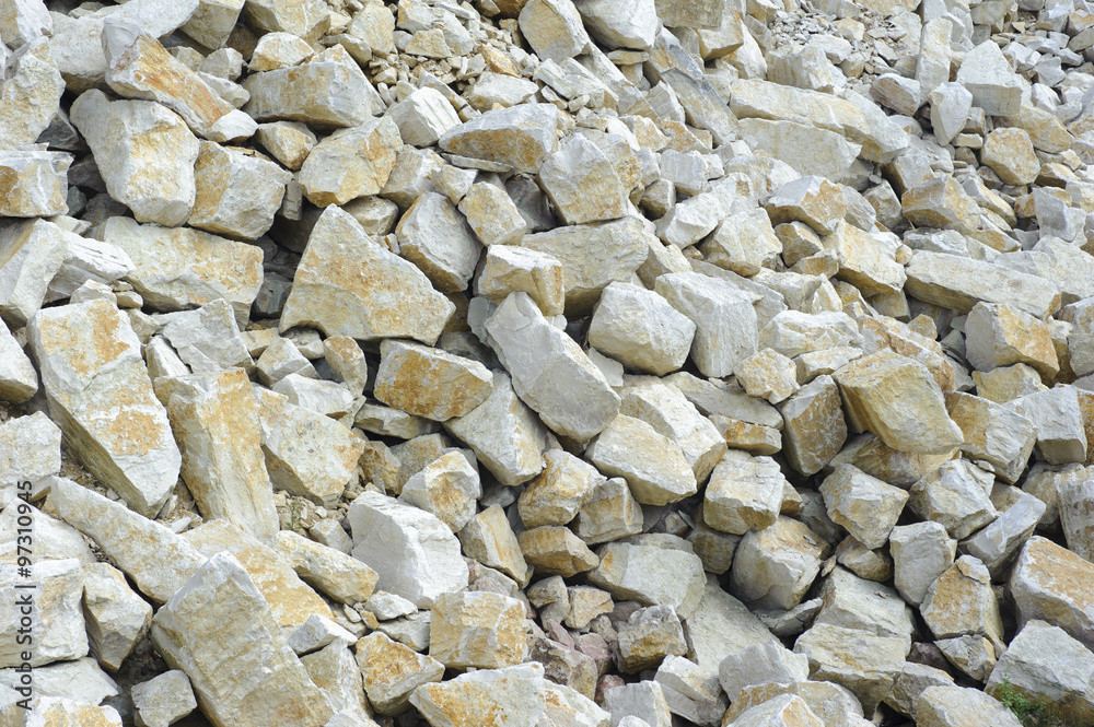 Steine im Steinbruch Stock Photo | Adobe Stock