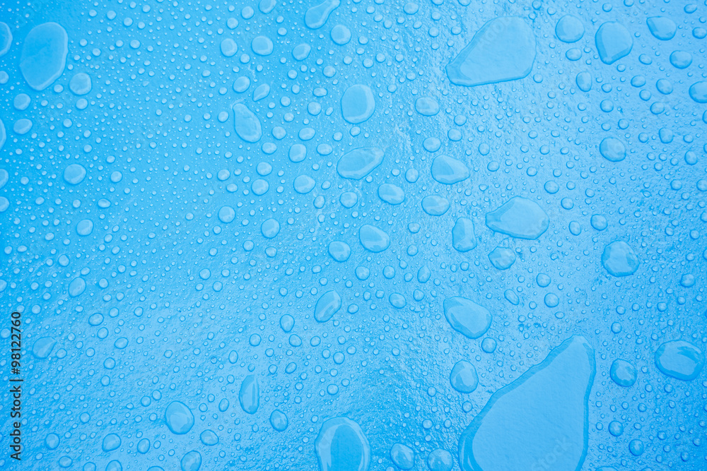 Wassertropfen auf eine blaue Oberfläche 02 Stock Photo | Adobe Stock