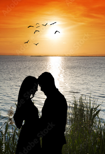 Enamorados Abrazados