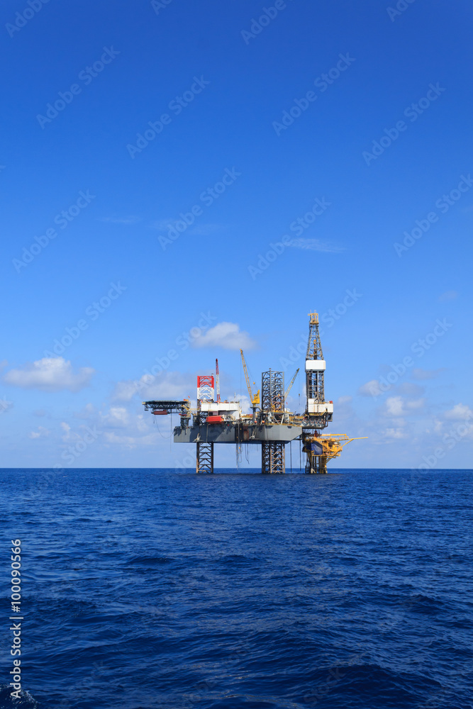 Offshore Jack Up Drilling Rig Over The Production Platform Stock Photo ...