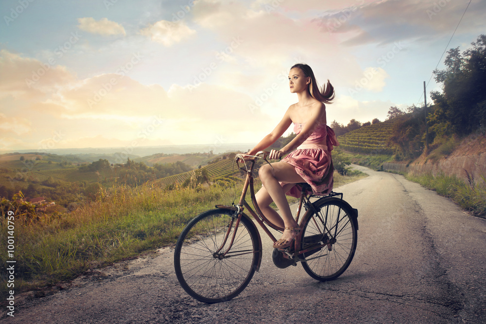 Fotografia do Stock: Bike ride in the countryside | Adobe Stock
