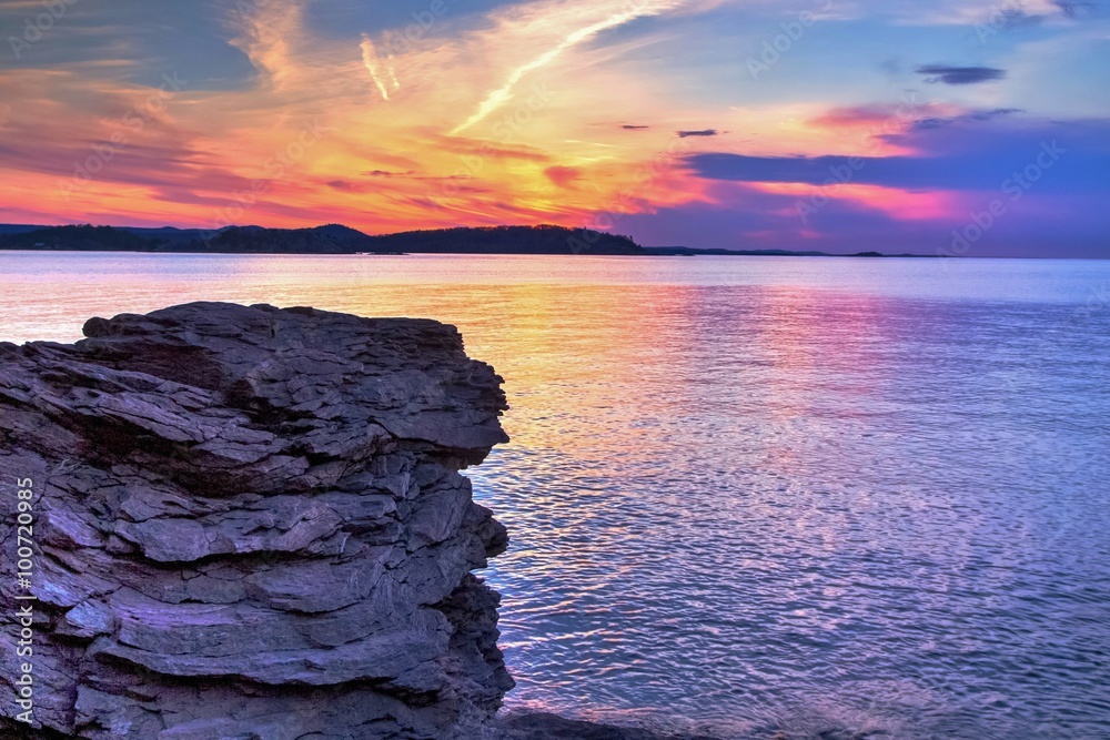 Magical Marquette Michigan Sunset. Sunset along the shores of Presque ...