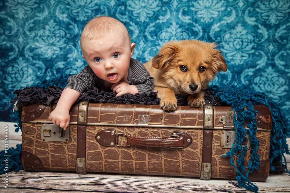 zwei Freunde machen Urlaub foto de Stock | Adobe Stock