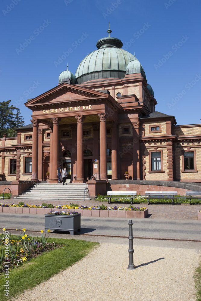 Foto de Das Kaiser - Wilhelms - Bad im Kurpark, Bad Homburg vor der ...