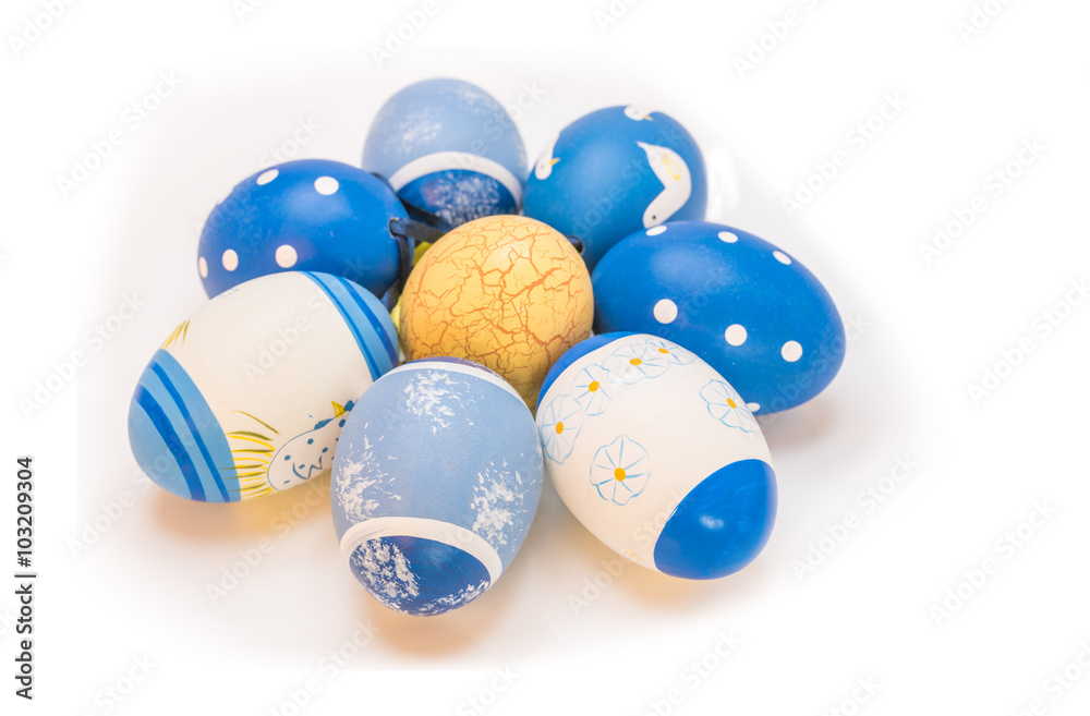 Handbemalte Ostereier, freigestellt Stock-Foto | Adobe Stock