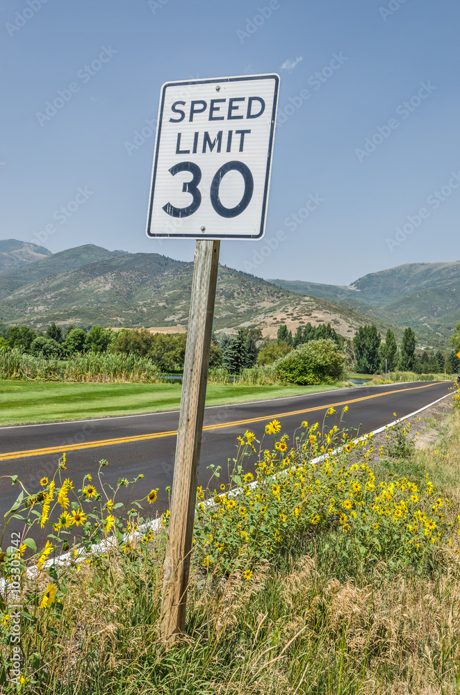Speed Limit 30 Sign Stock 写真 | Adobe Stock