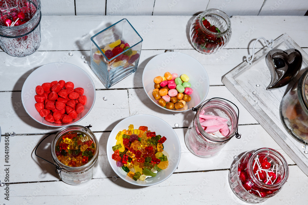 bunte Candy Bar mit leckeren Suessigkeiten Stock Photo | Adobe Stock