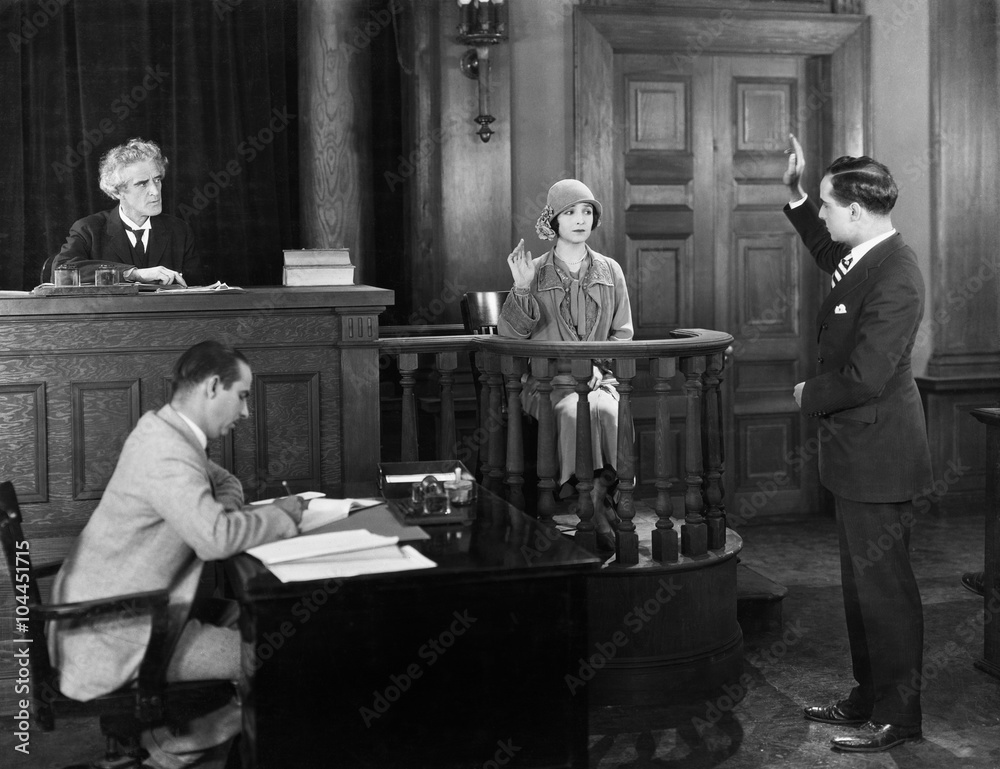 Swearing in witness in courtroom Stock-Foto | Adobe Stock
