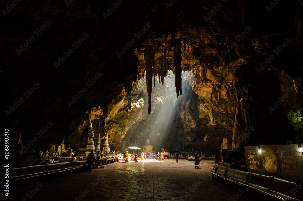 Light beam in dark cave.Khao Luang cave in Phetchaburi, Thailand Stock ...