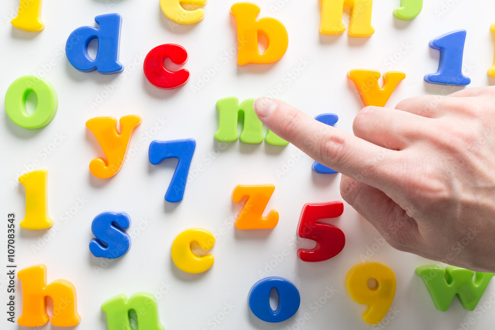 Letras y números de colores Stock Photo | Adobe Stock