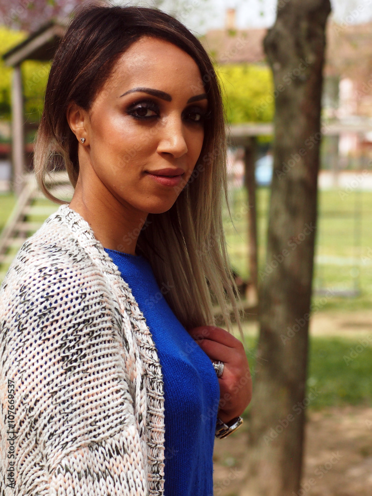 Spring outfit - beautiful african italian woman with granny hairstyle ...