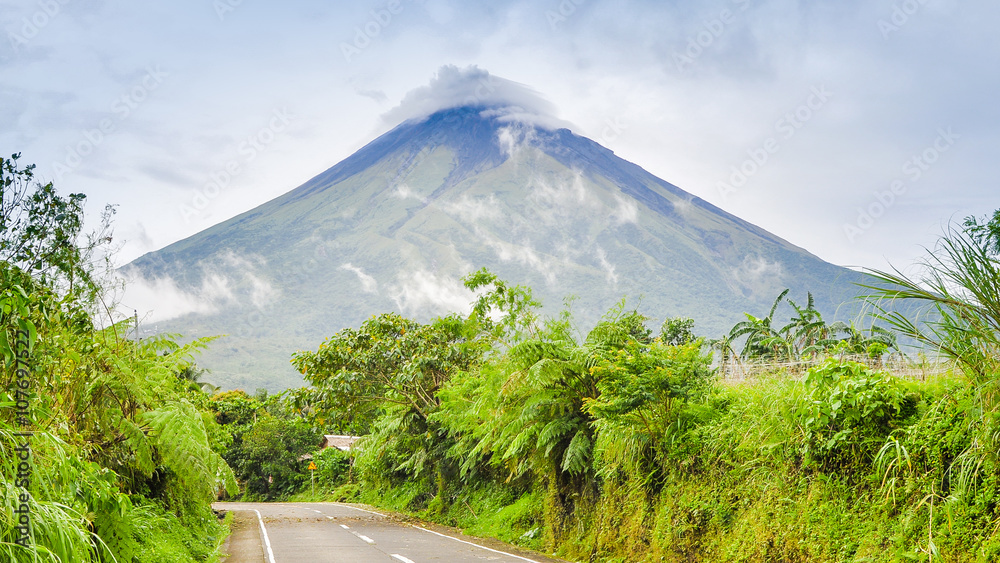 Mayon Volcano, an almost perfect cone volcano - Tabaco, Albay ...