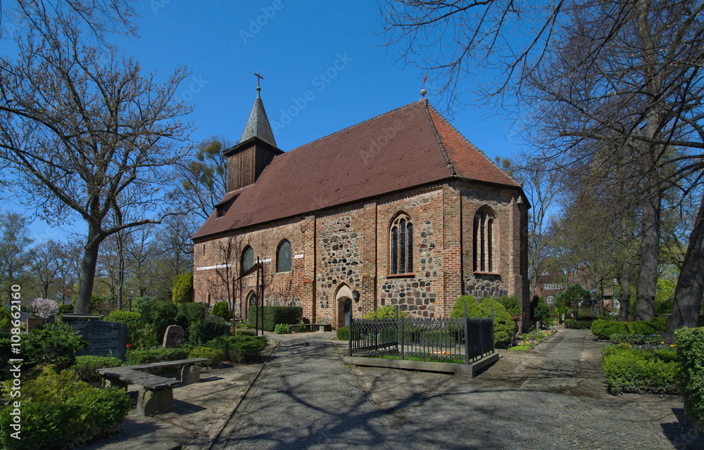St.-Annen-Kirche in Berlin Dahlem, das älteste Gebäude in Dahlem Stock ...