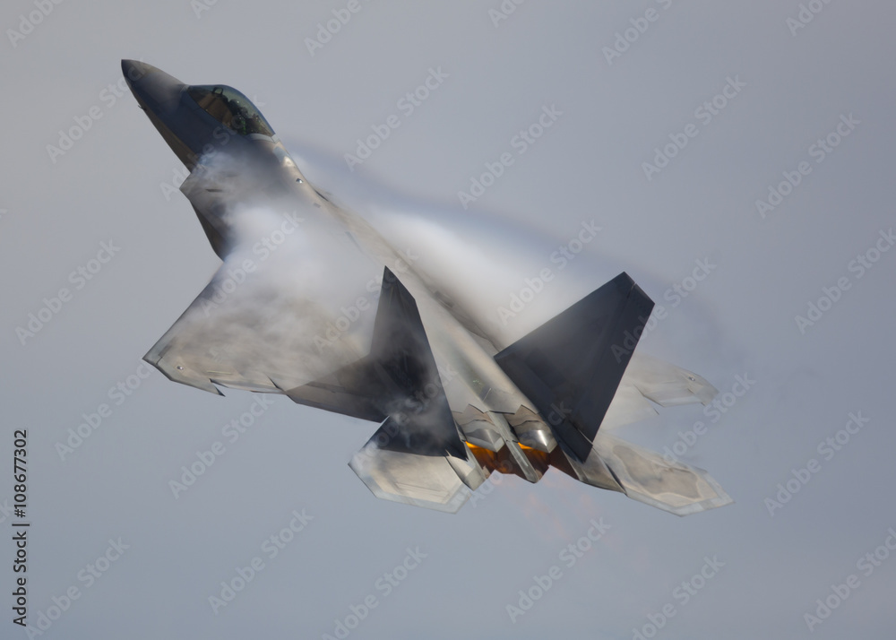 F-22 Raptor in a high-G maneuver Stock Photo | Adobe Stock