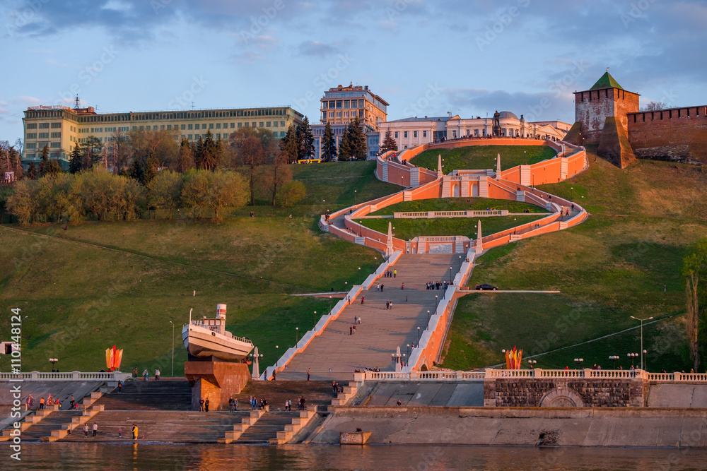 Nizhny Novgorod. Chkalov staircase, boat "The hero", George tower of the Kremlin - the view from ...