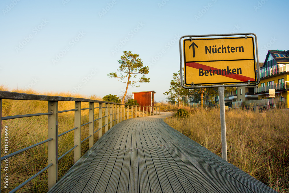 Illustrazione Stock Schild 84 - Nüchtern | Adobe Stock