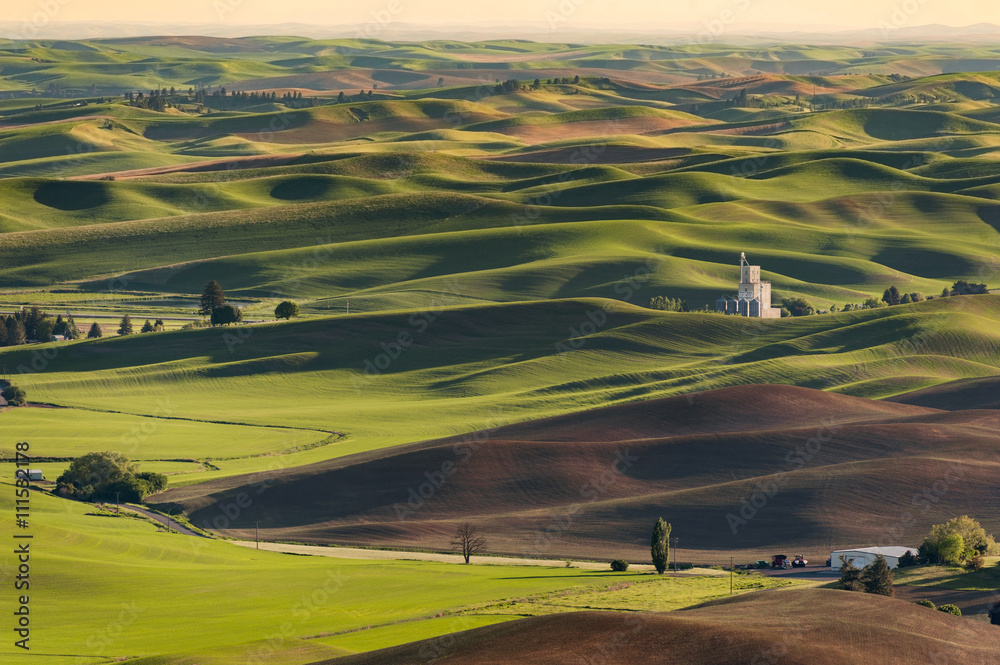 Washington Palouse. A spectacular sunset view from Steptoe Butte State ...