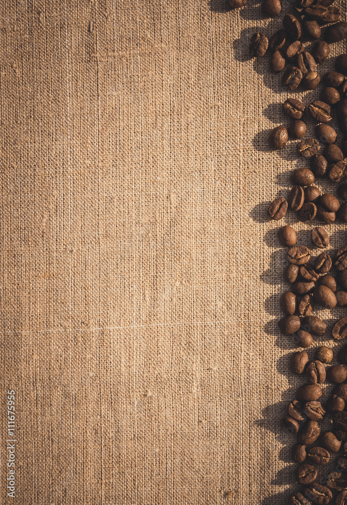 Мешковина и зёрна кофе Stock-Foto | Adobe Stock