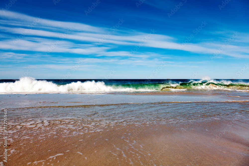Wellen am Meer Stock-Foto | Adobe Stock