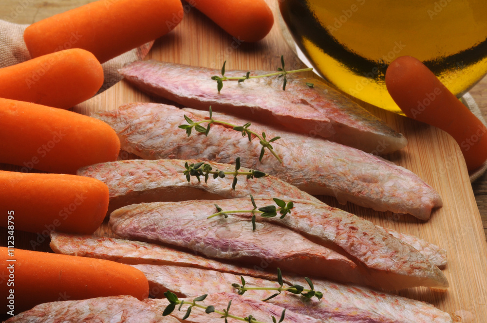 Mullidae Goatfishes Salmonetes ヒメジ科 Red mullets Meerbarben Barwenowate ...