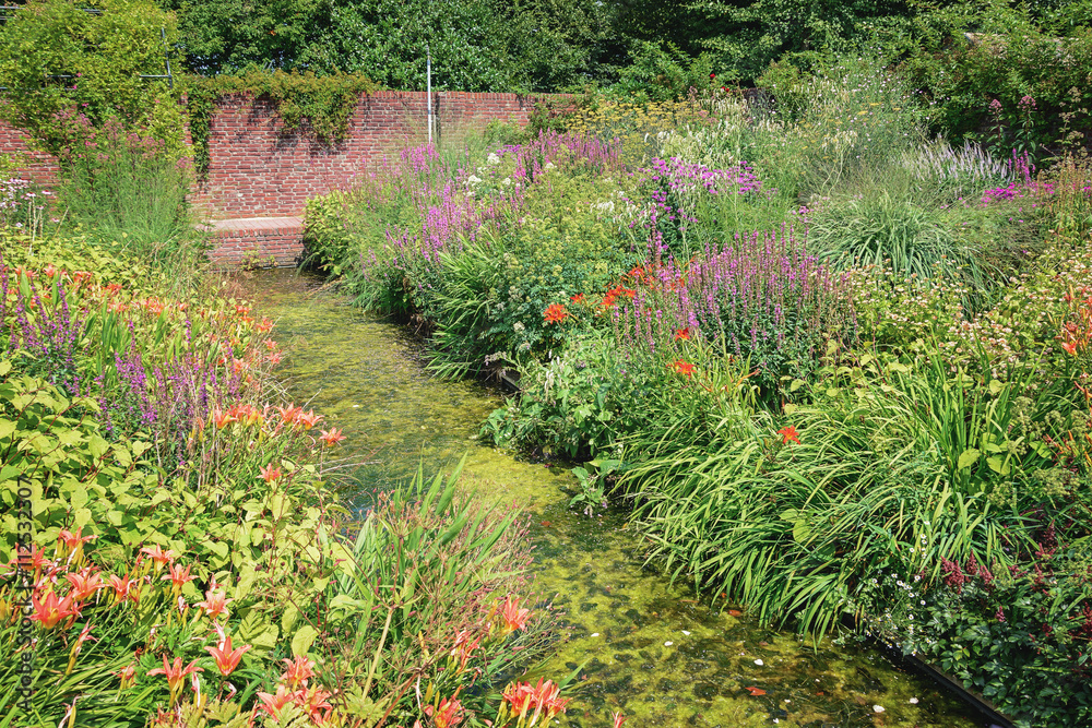 Beautiful garden idea in model gardens Appeltern, The Netherlands Stock ...