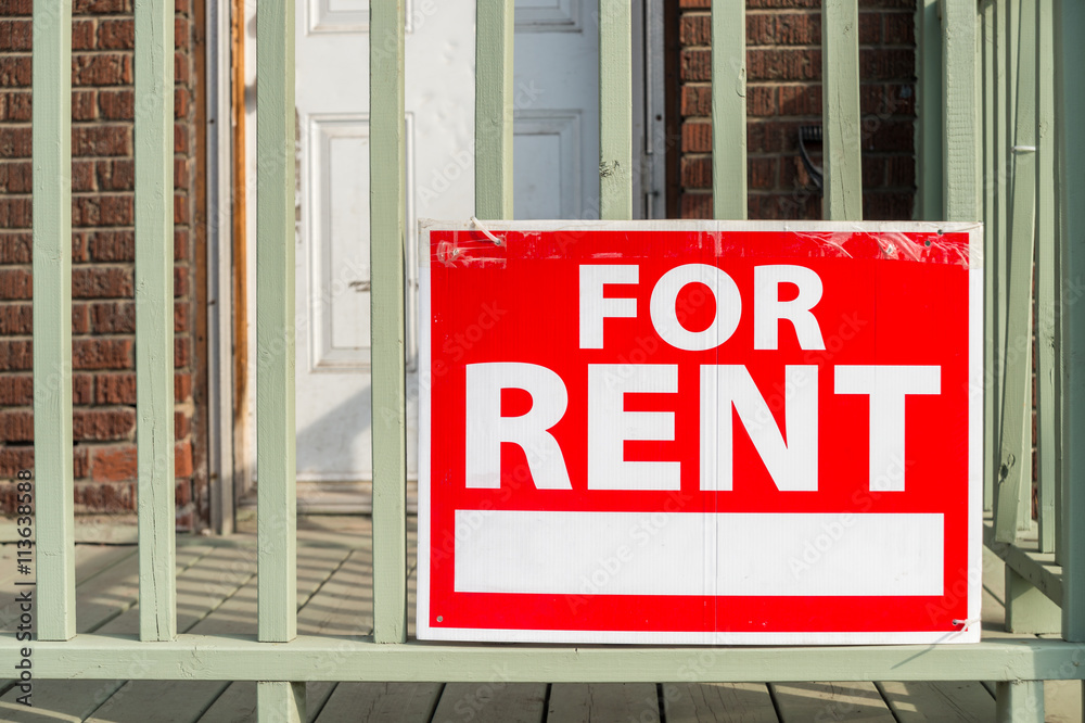 For rent sign posted in front of front porch Stock-Foto | Adobe Stock