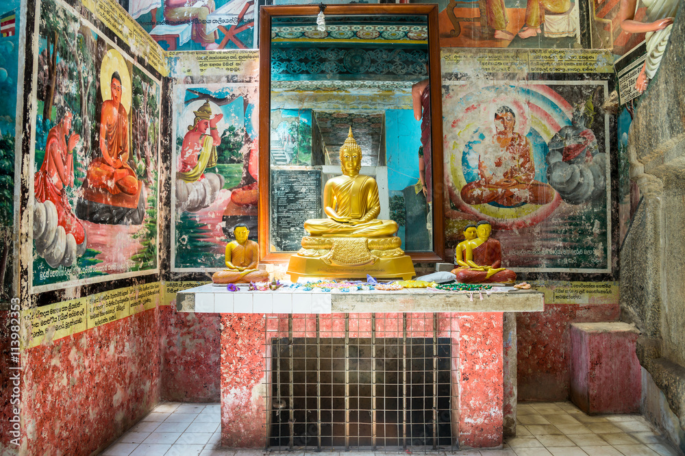 MATARA, SRI LANKA - Weherahena buddhist temple is said be the largest ...