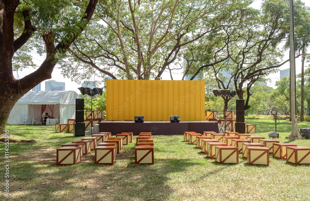 Outdoor stages / Empty outdoor stages prepare for festival. 스톡 사진 ...