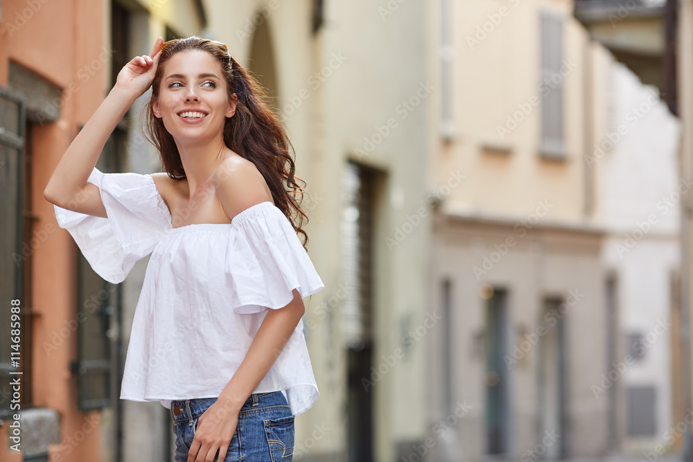 Close-up Fashion woman portrait of young pretty trendy girl posi Stock ...