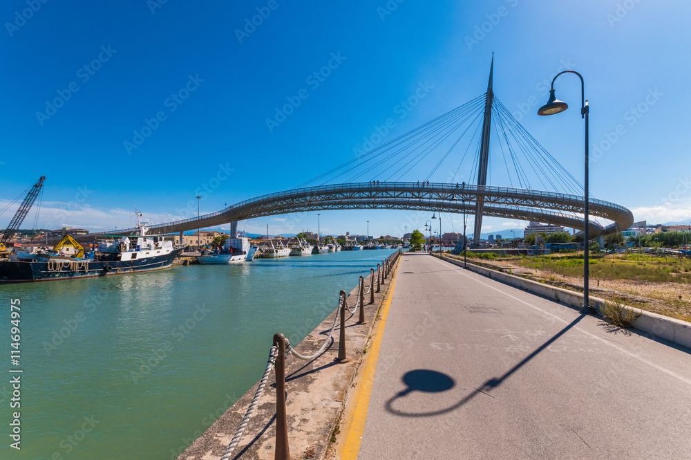 A visit at PESCARA, the biggest city of Abruzzo region, central Italy ...