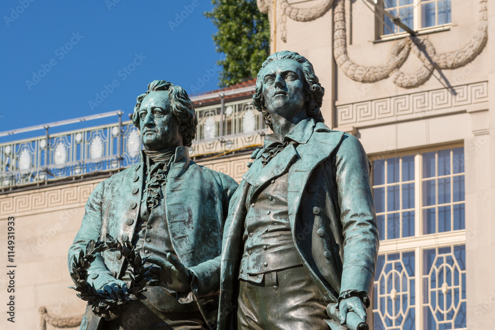Goethe und Schiller Denkmal Stock-Foto | Adobe Stock