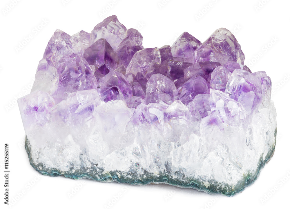 Foto Stock Purple amethyst stone isolated on white with clipping path ...