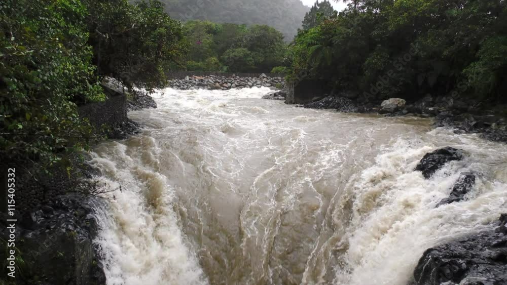 Explore the stunning Rio Verde river in Ecuador's Ruta de las Cascadas ...