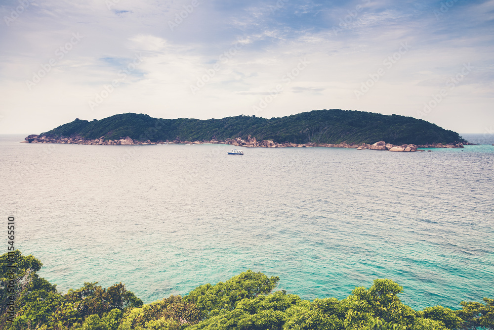 Photo View point at Donald Duck Bay at Ko Similan Island in Similans n ...