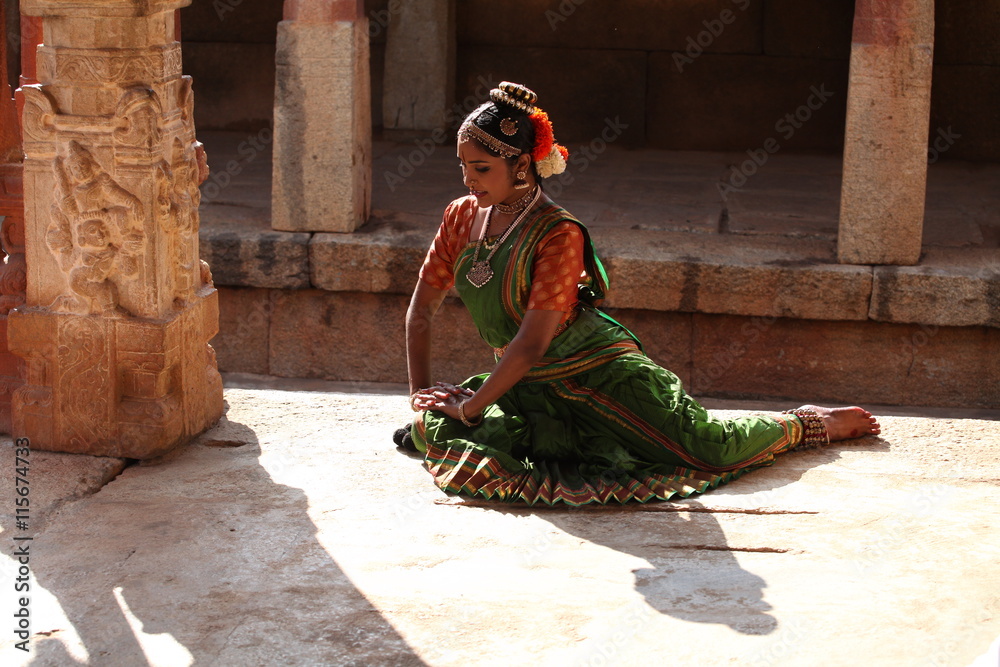 kuchipudi is one of the classical dance forms of india,belongs to state ...