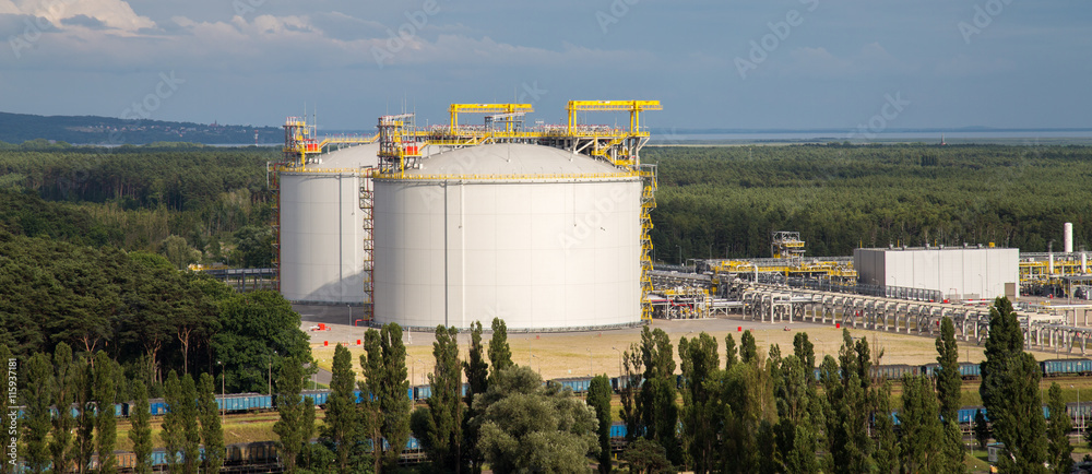 LNG storage Stock Photo | Adobe Stock