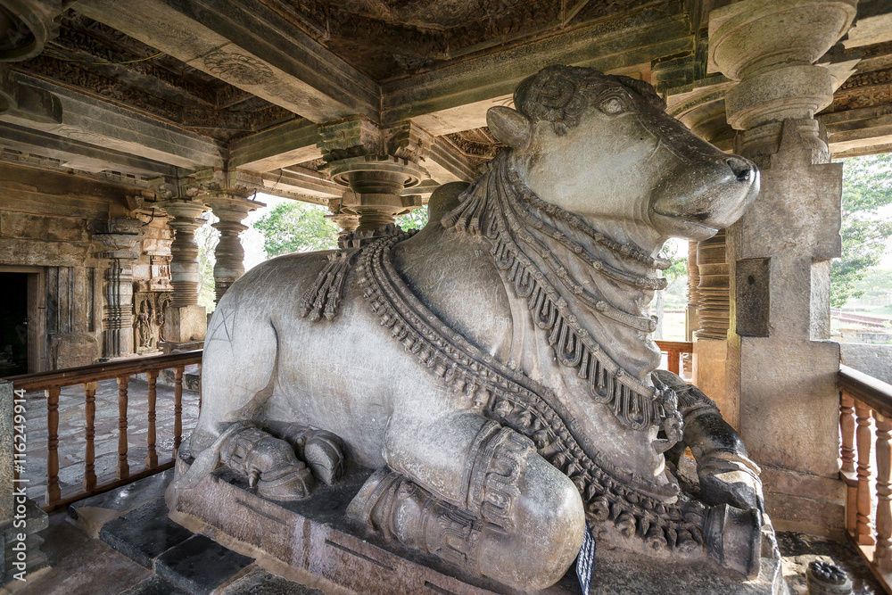 Statue of Nandi Bull in the Hoysaleshwara Hindu temple, Halebid, India ...