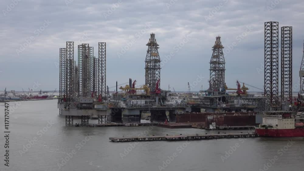 Galveston Texas industrial off shore oil platforms fast. Oil platform ...
