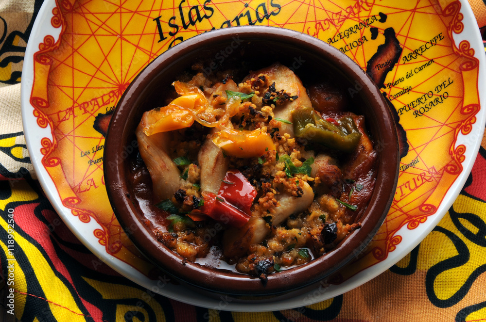 Pollo y pimiento Gastronomía de España Spanska köket Kuchnia hiszpańska ...