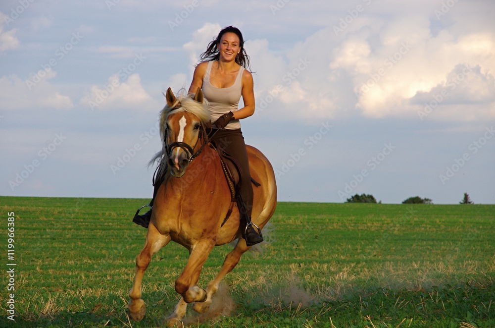 Reiterin Stock-Foto | Adobe Stock