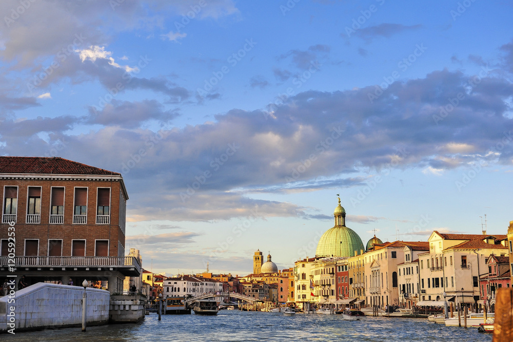 Lovely sunset over Gran Canal in Venice, Italy. The church St. Simeon ...