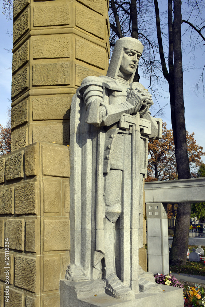 Foto de Pomnik rycerza na cmentarzu wojennym w Nowym Sączu,zabytek, I ...