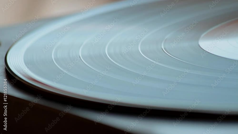 Disco de Vinilo Girando en Tocadiscos Stock Video | Adobe Stock