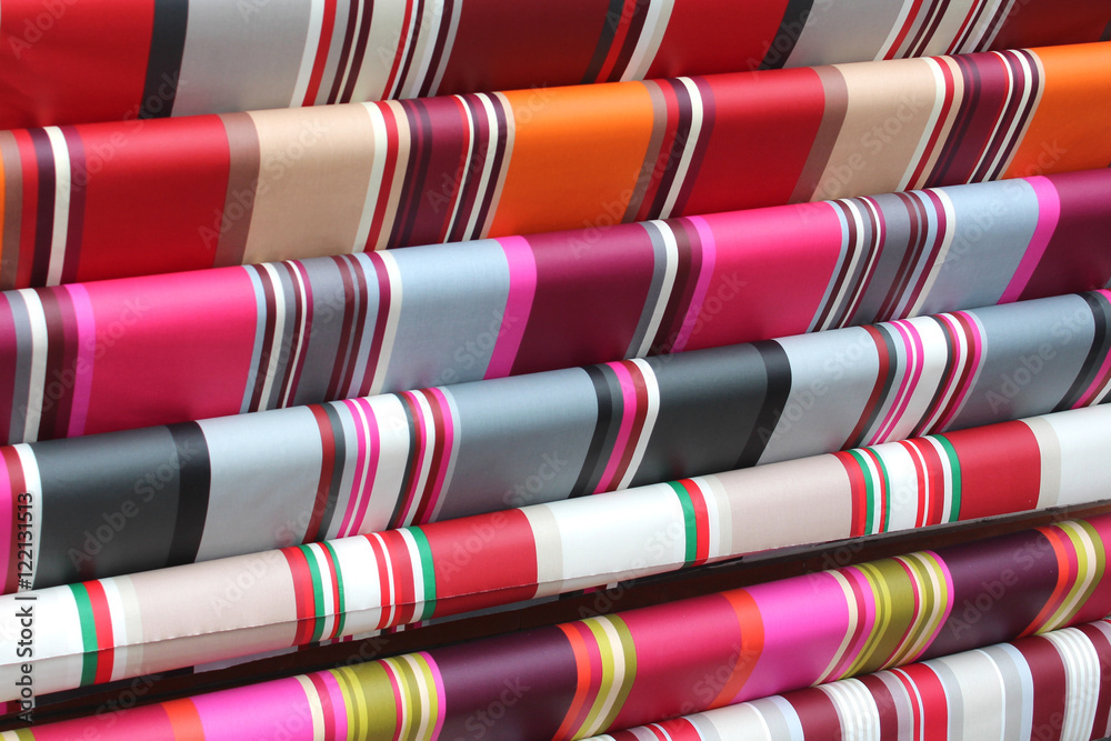 Pays basque / Toile motif basque Photos | Adobe Stock