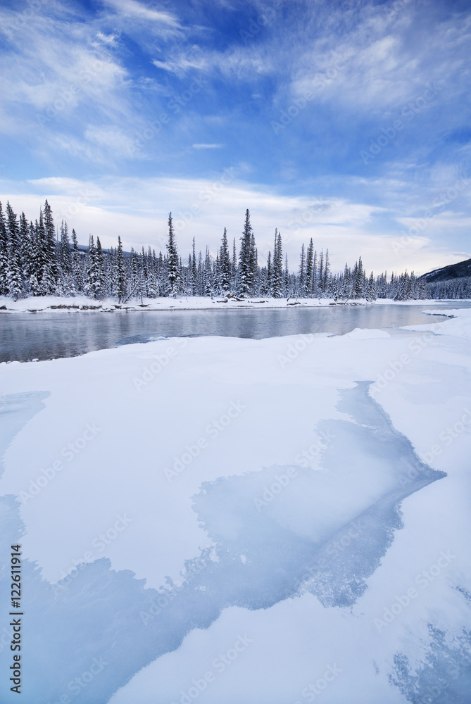Bow River, Castle Junction, Banff National Park, Alberta, Canada Stock ...