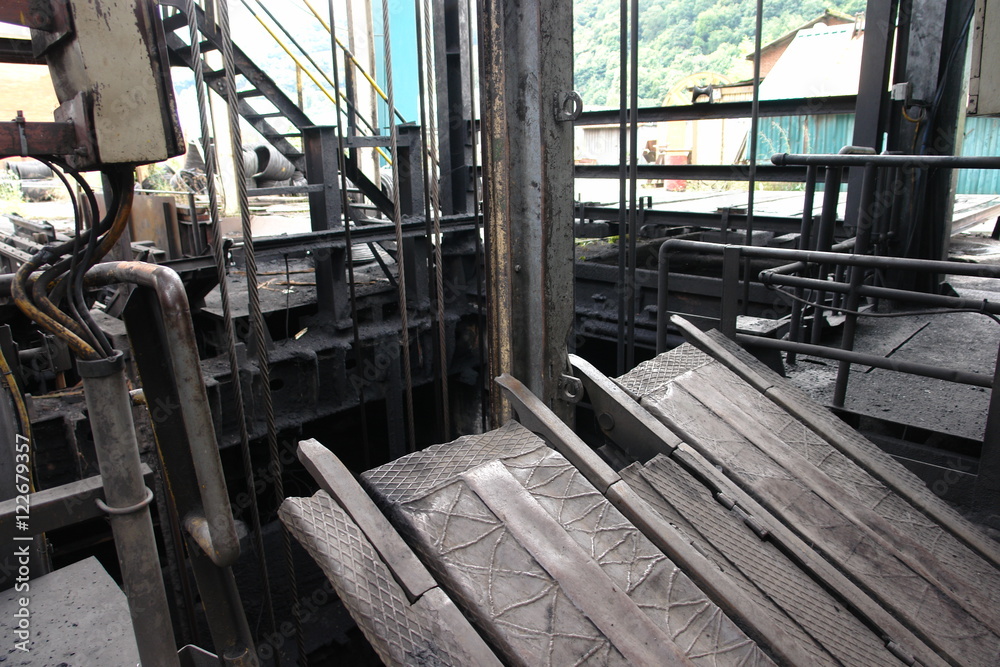 empujadores mecánicos de vagones para meter o sacar los vagones en los ...