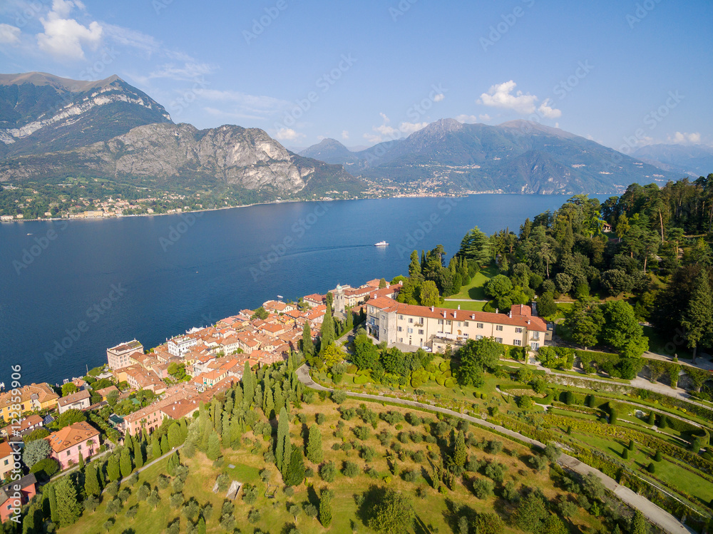 Lago di Como (IT) - Bellagio e Villa Serbelloni con Parco e giardino ...