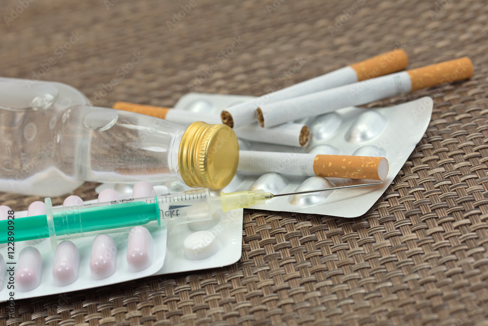 Drogen, Abhängigkeit, Sucht, Drugs Stock-Foto | Adobe Stock