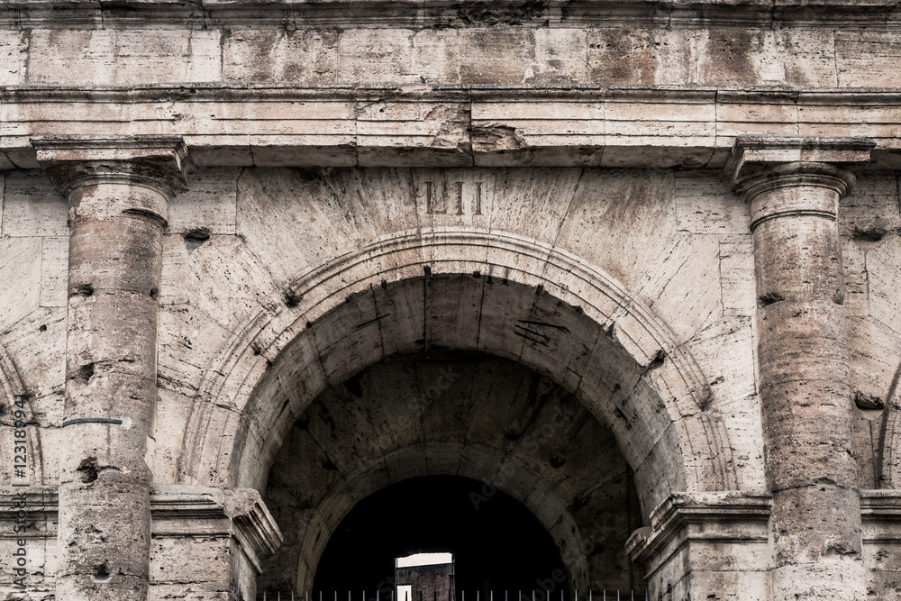 Porte d'entrée LII du Colisée de Rome Stock Photo | Adobe Stock